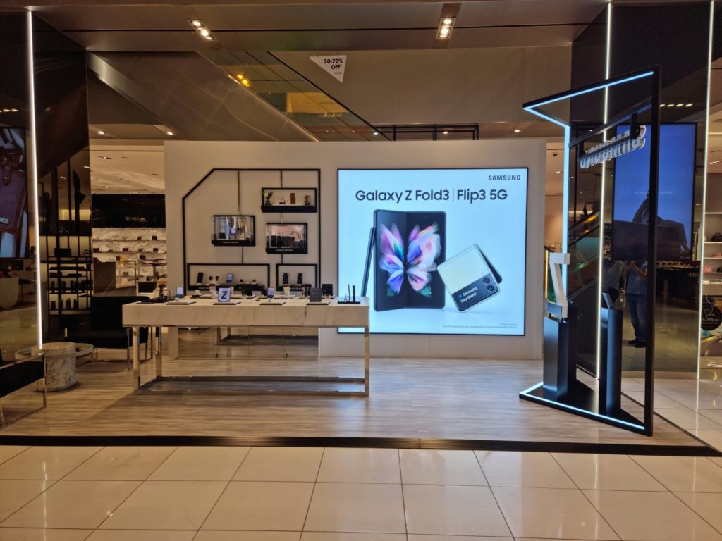 Samsung Unveils Newest Innovations At Harvey Nichols – Dubai With ...