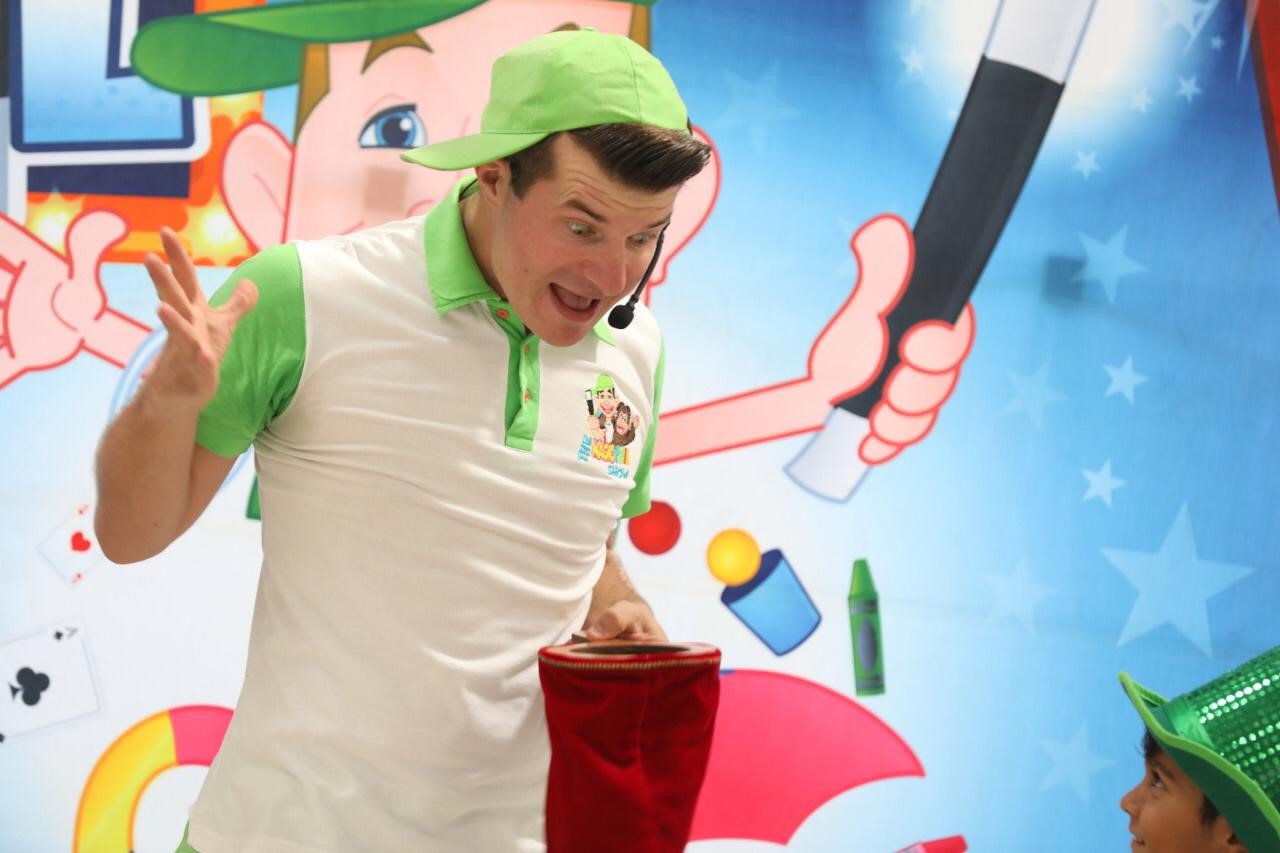 UAE Entertainment Sensation Magic Phil Comes To Festival Plaza - Dubai ...